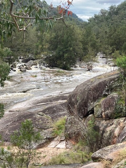Megalong Valley – section of Six foot Track to suspension bridge ...
